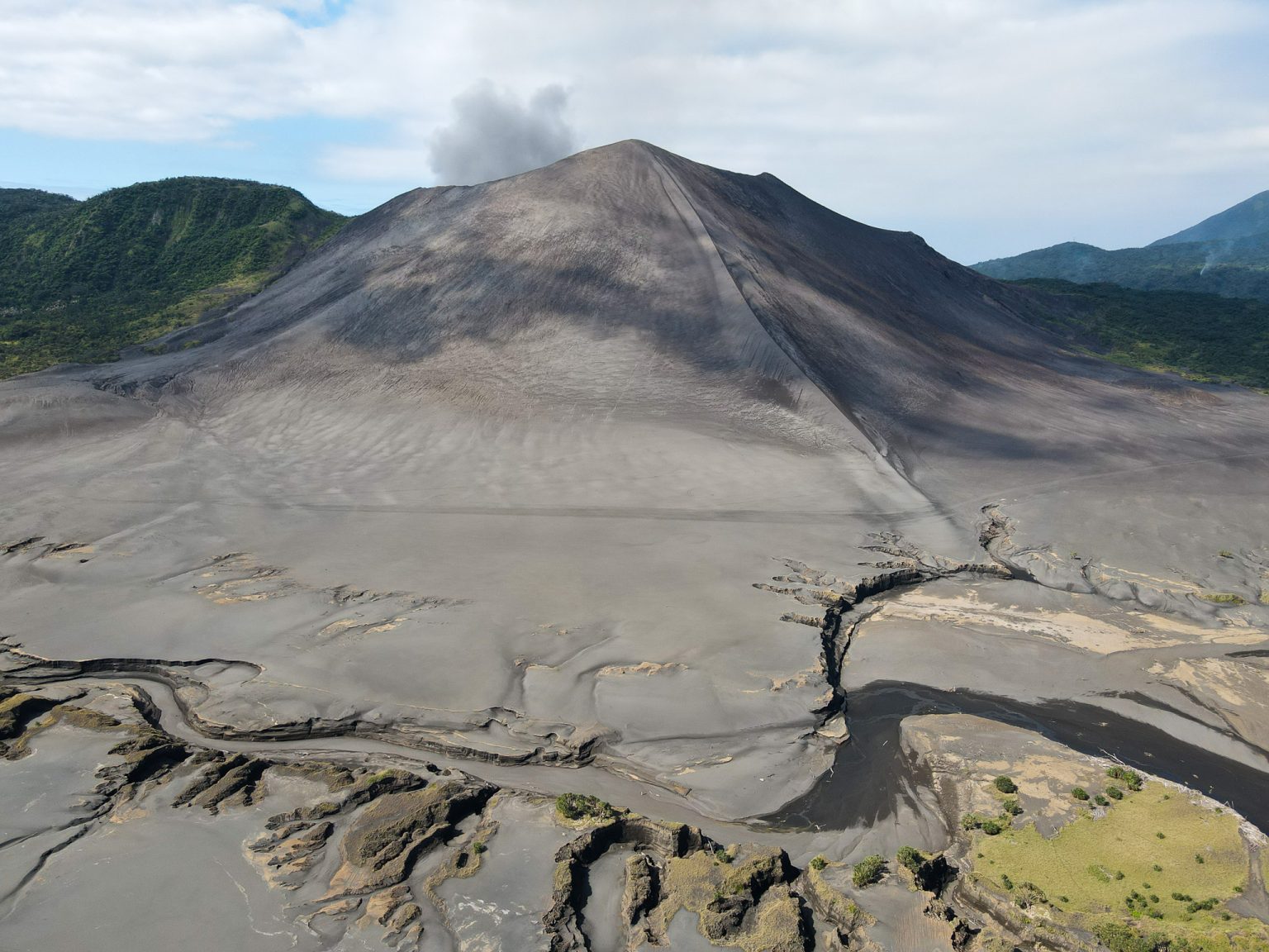 Le Mont Yasur au Vanuatu : Visite d'un volcan actif